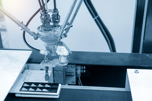 Robotica delta: il cuore della produzione di componenti elettronici ...
